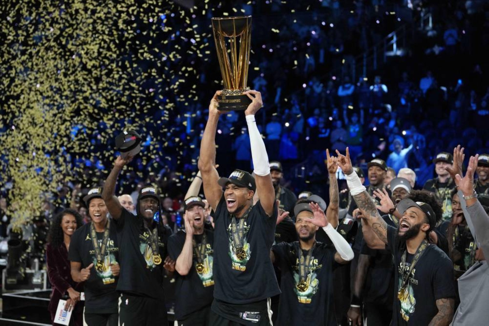 Antetokounmpo stars as Bucks silence Thunder to win NBA Cup