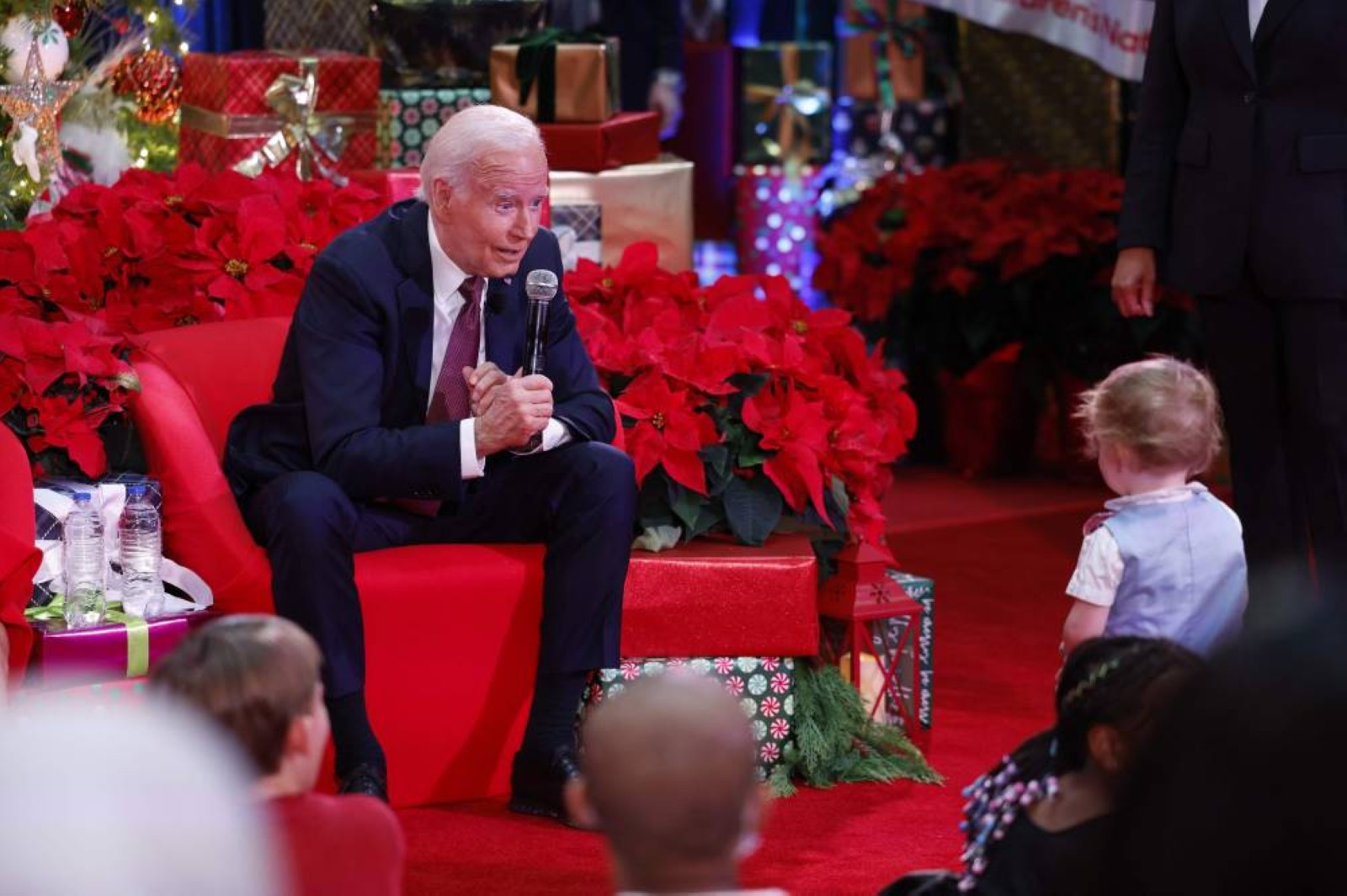 Biden gives life in prison to 37 of 40 federal death row inmates