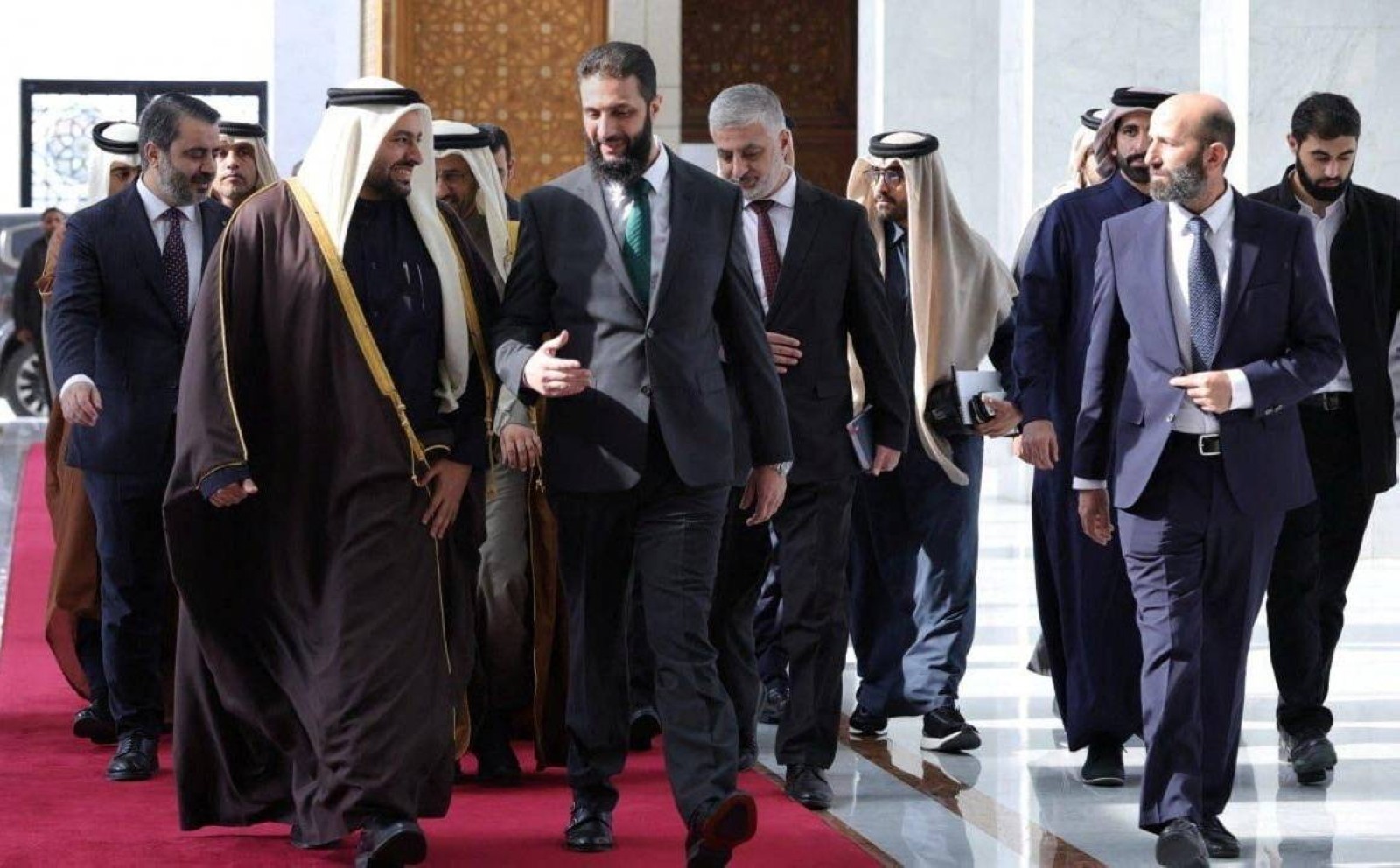 Jordan offers Syria support in meeting with new leader