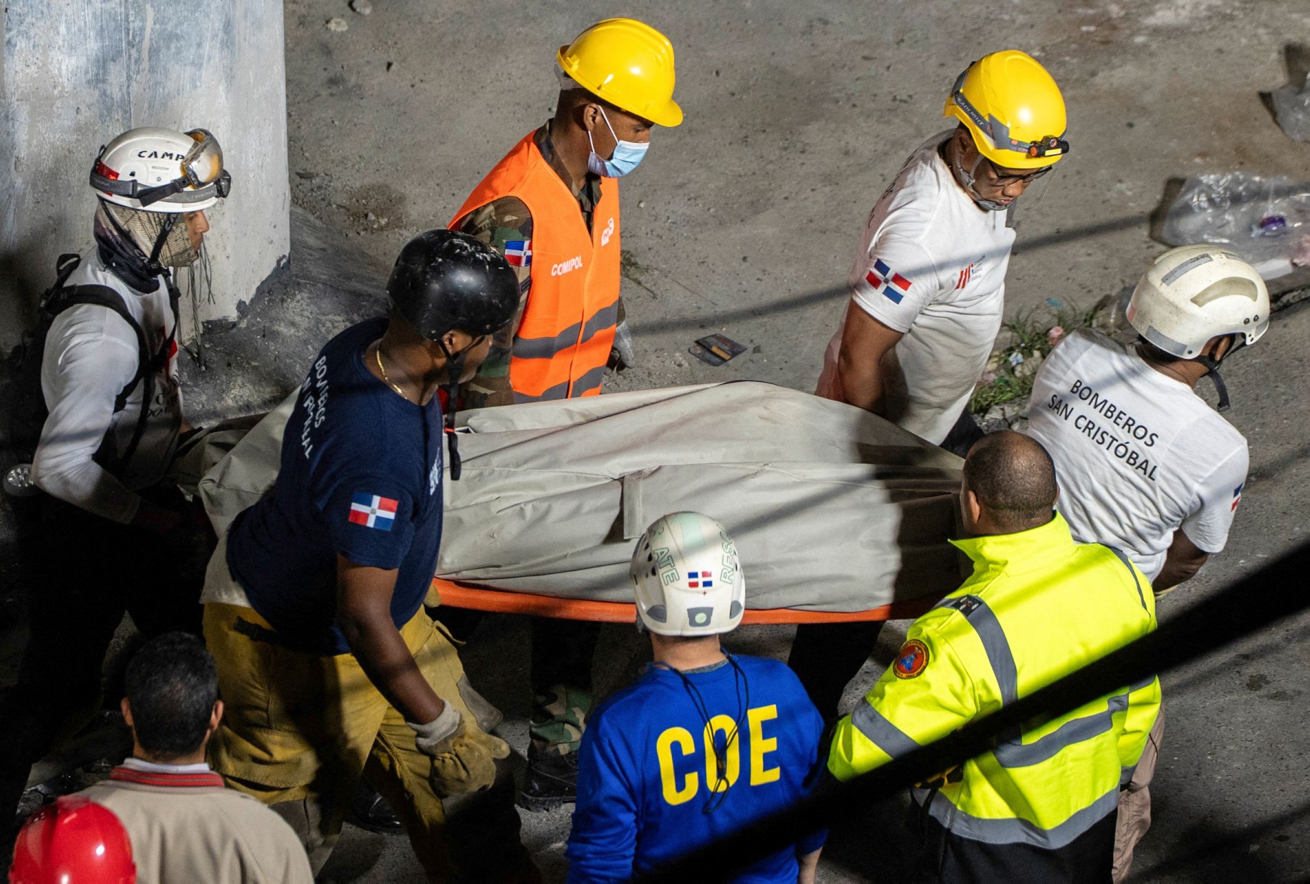 Nearly 100 dead in Dominican Republic nightclub roof collapse