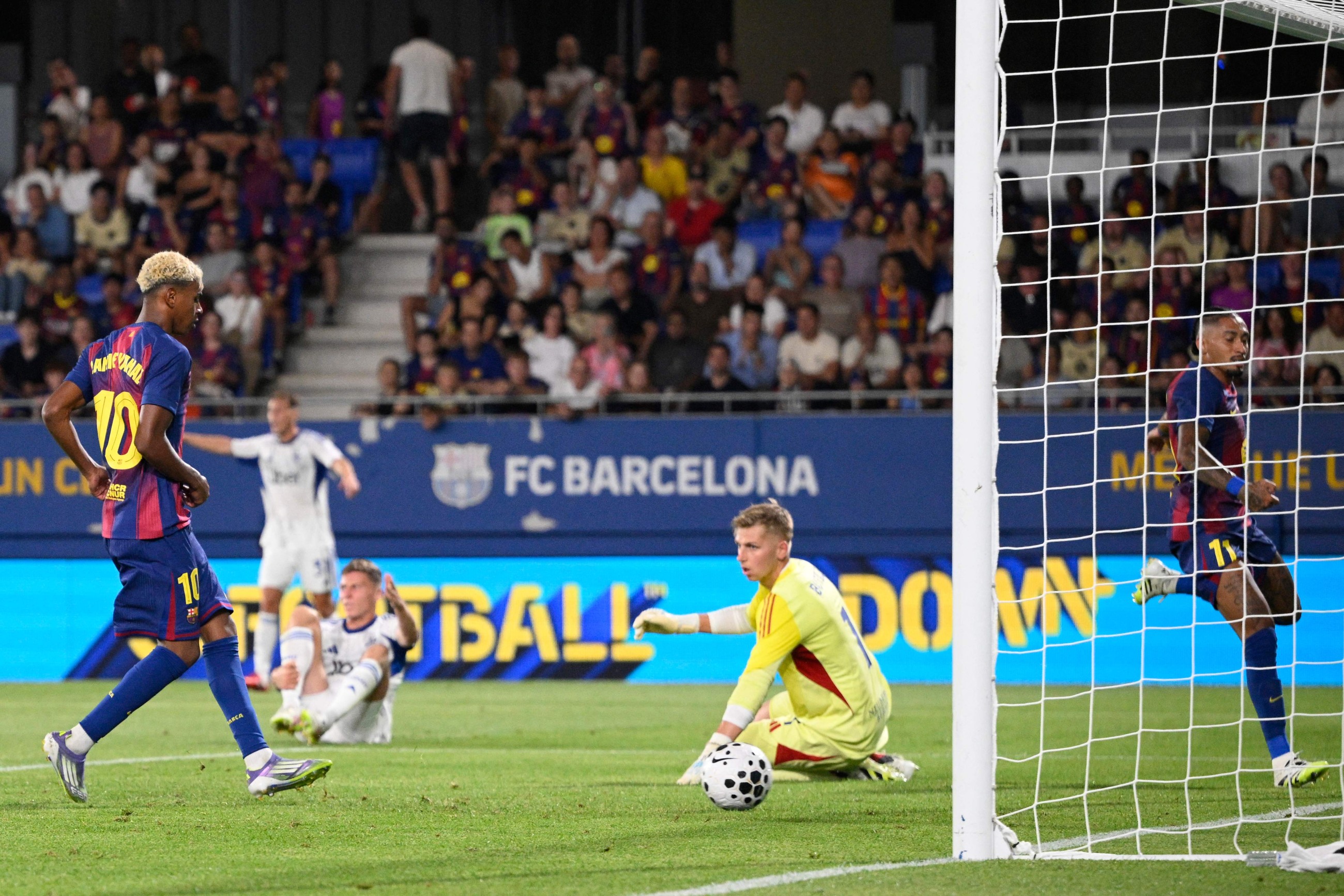 Real, Barca renew rivalry as new Spanish League season set to begin