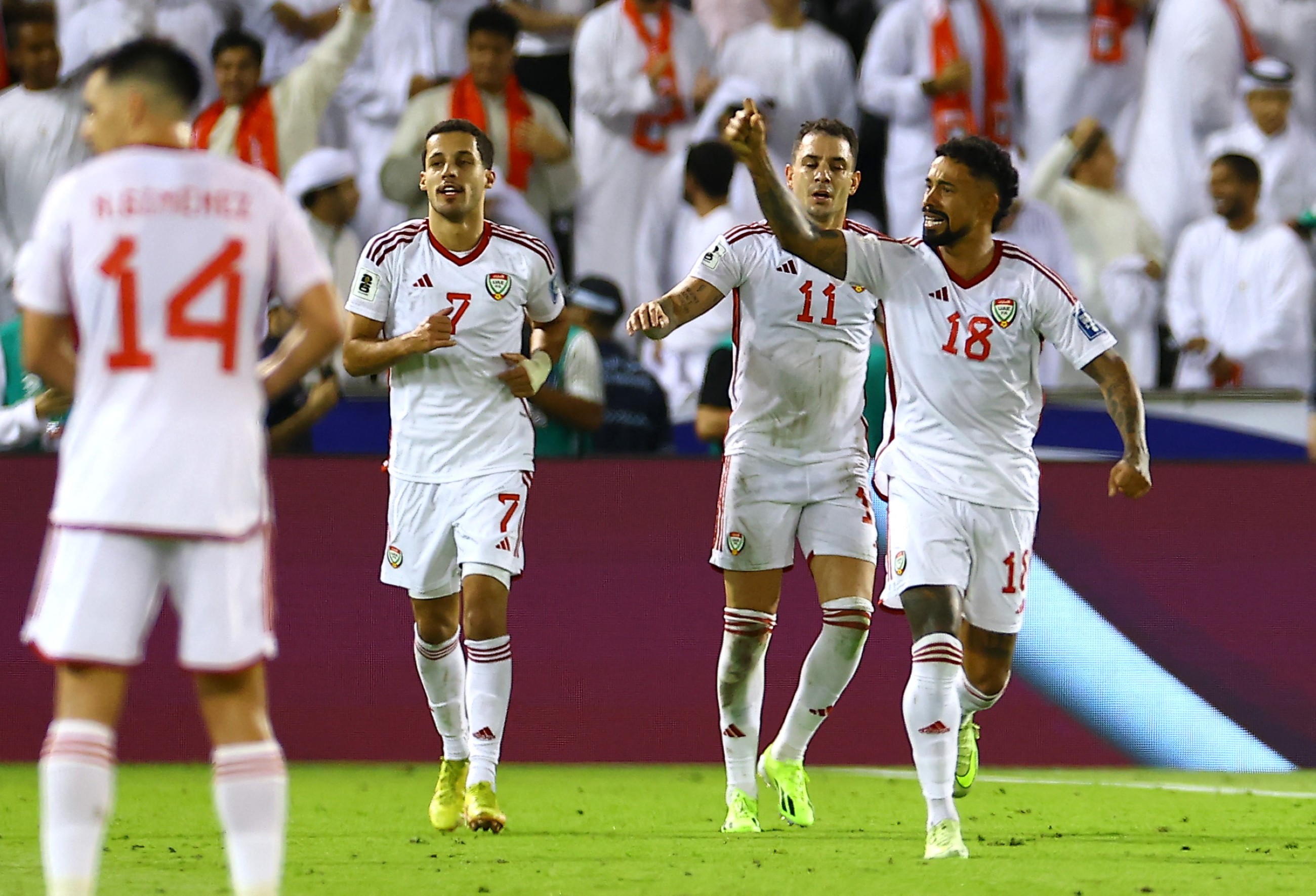 Buoyant UAE look to seal World Cup spot with victory over Qatar