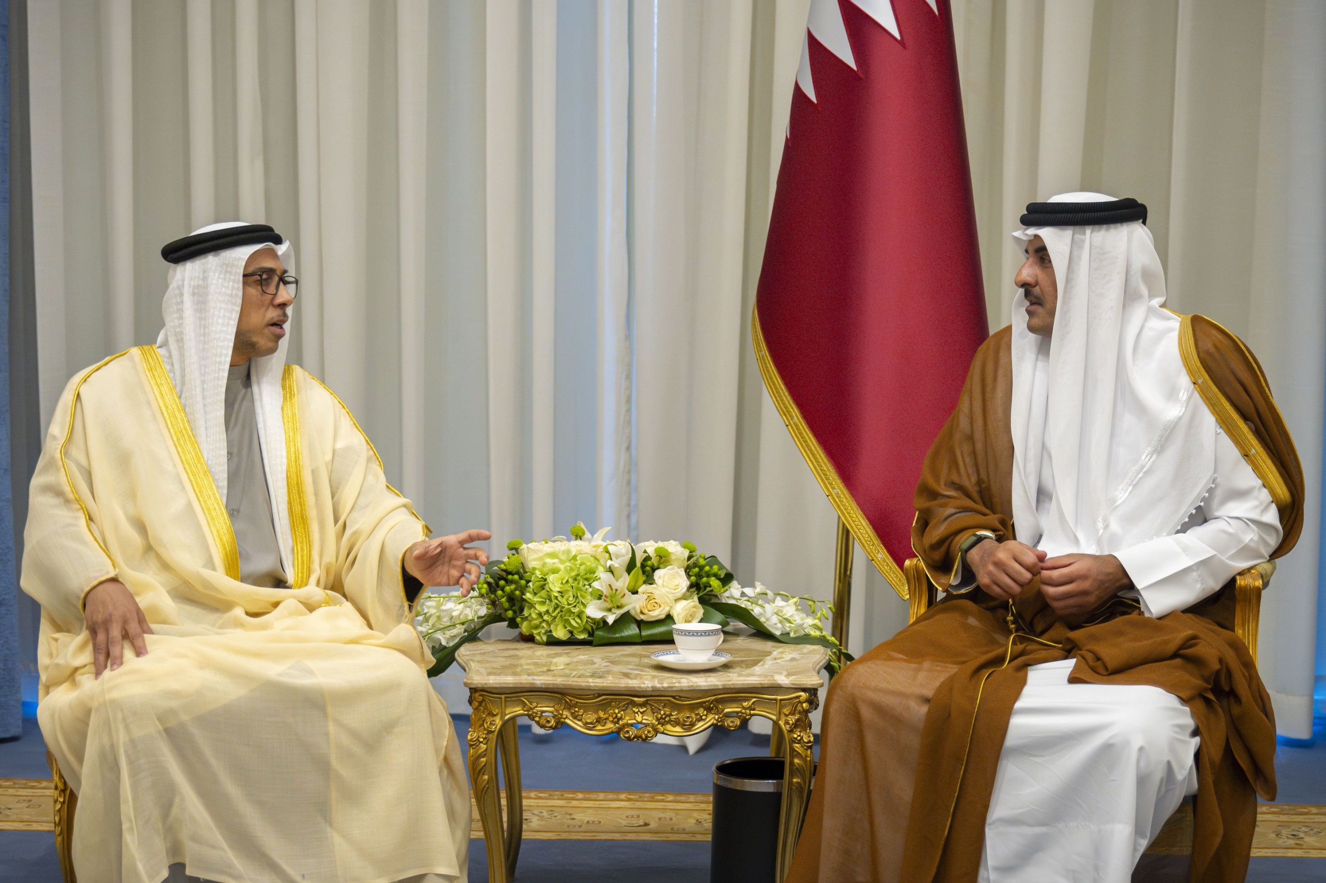 Sheikh Mansour, Qatari Emir discuss bilateral ties, regio...