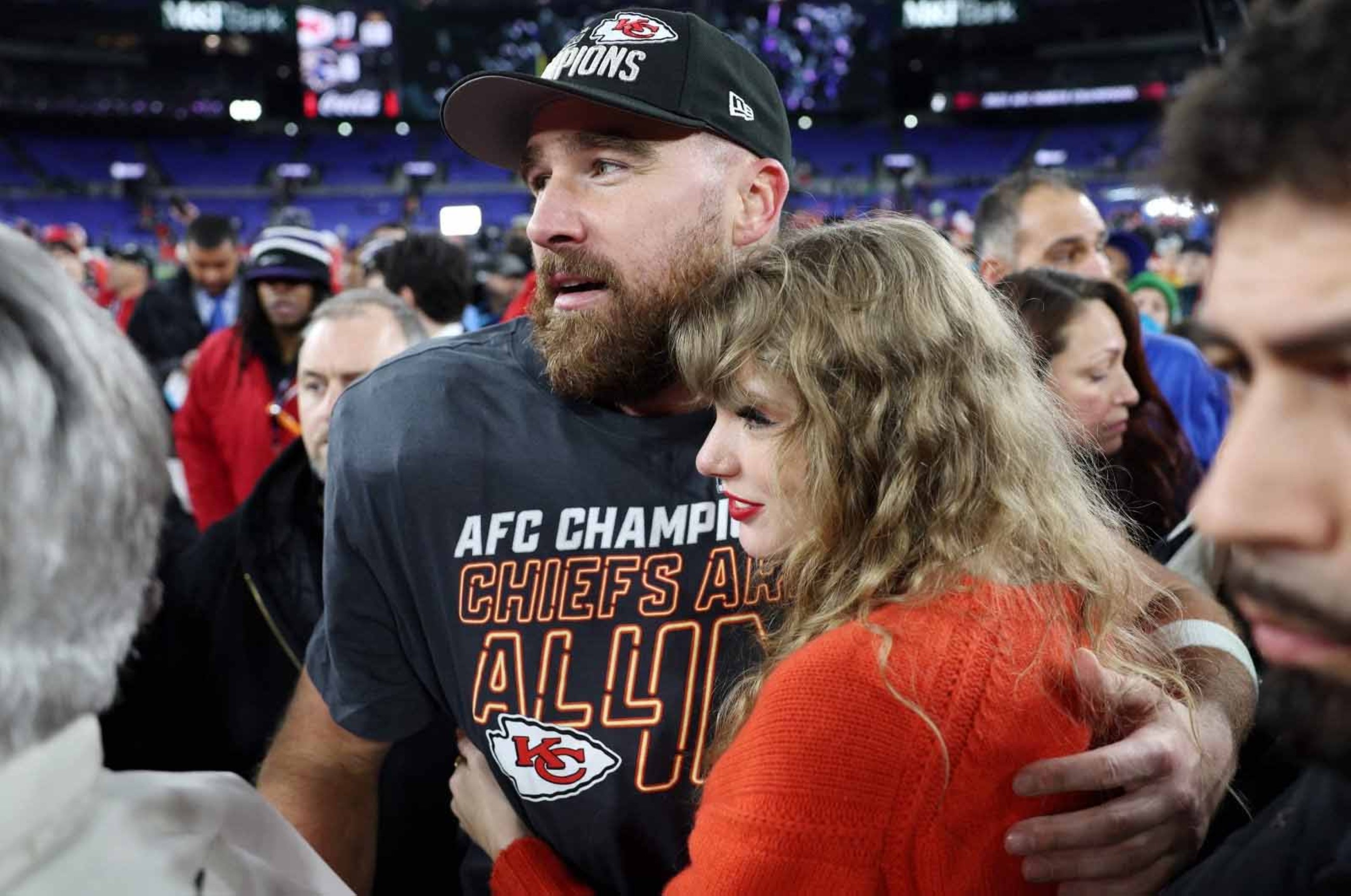 Singer Taylor Swift explains why Travis Kelce suits her