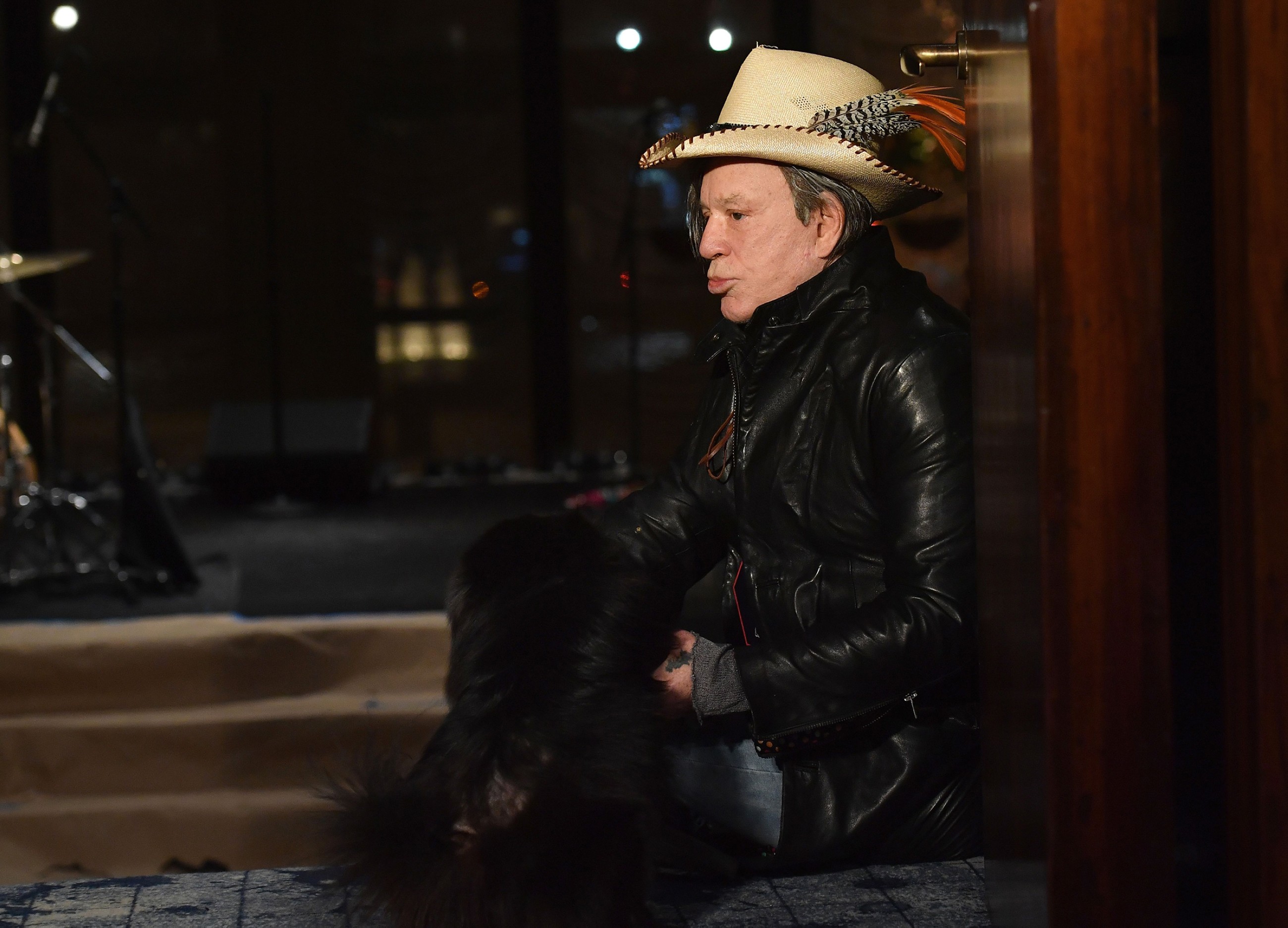 Supporters raise funds amid Mickey Rourke eviction