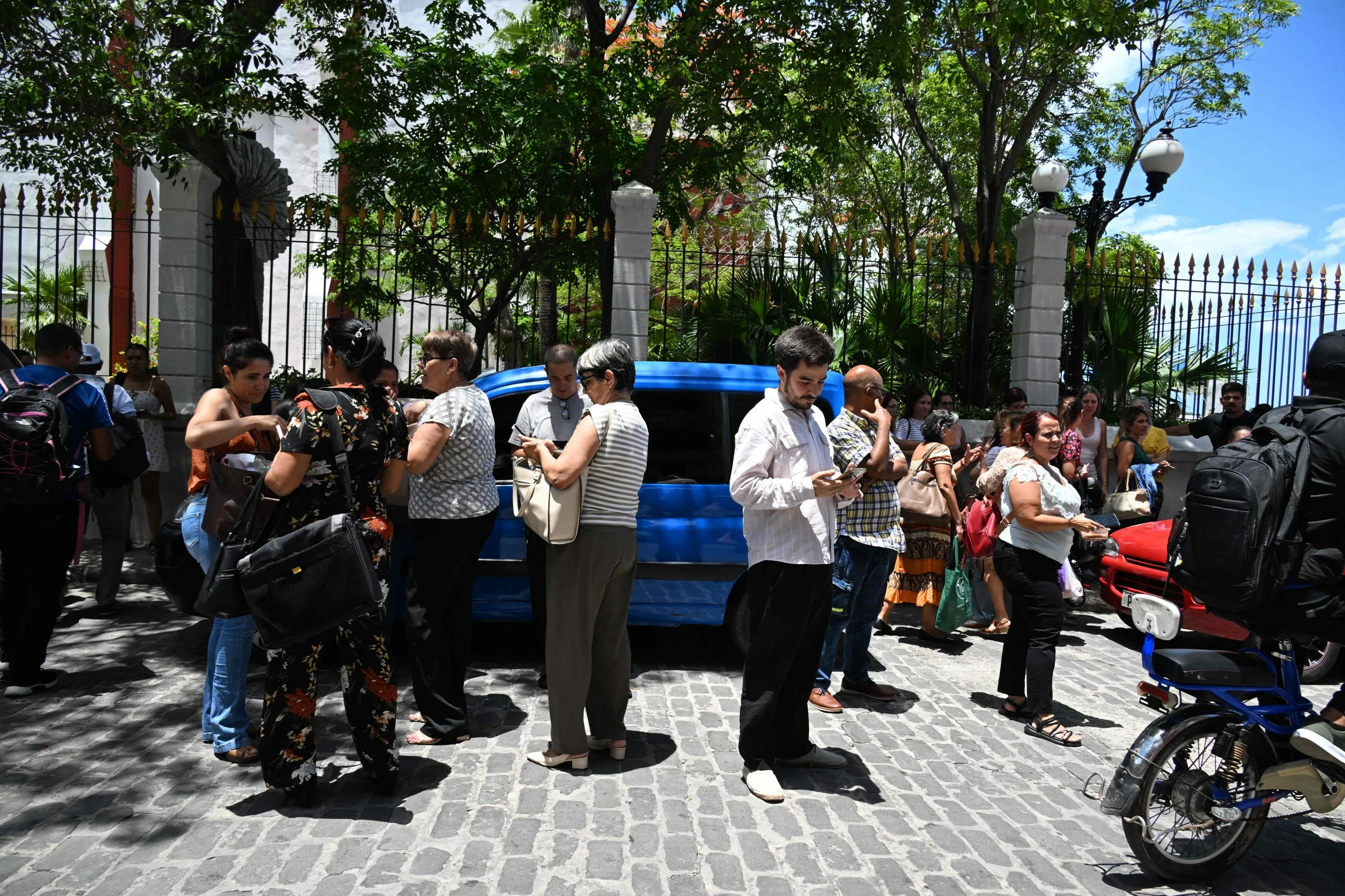 6.1 magnitude earthquake near Cuba shakes buildings in Ha...