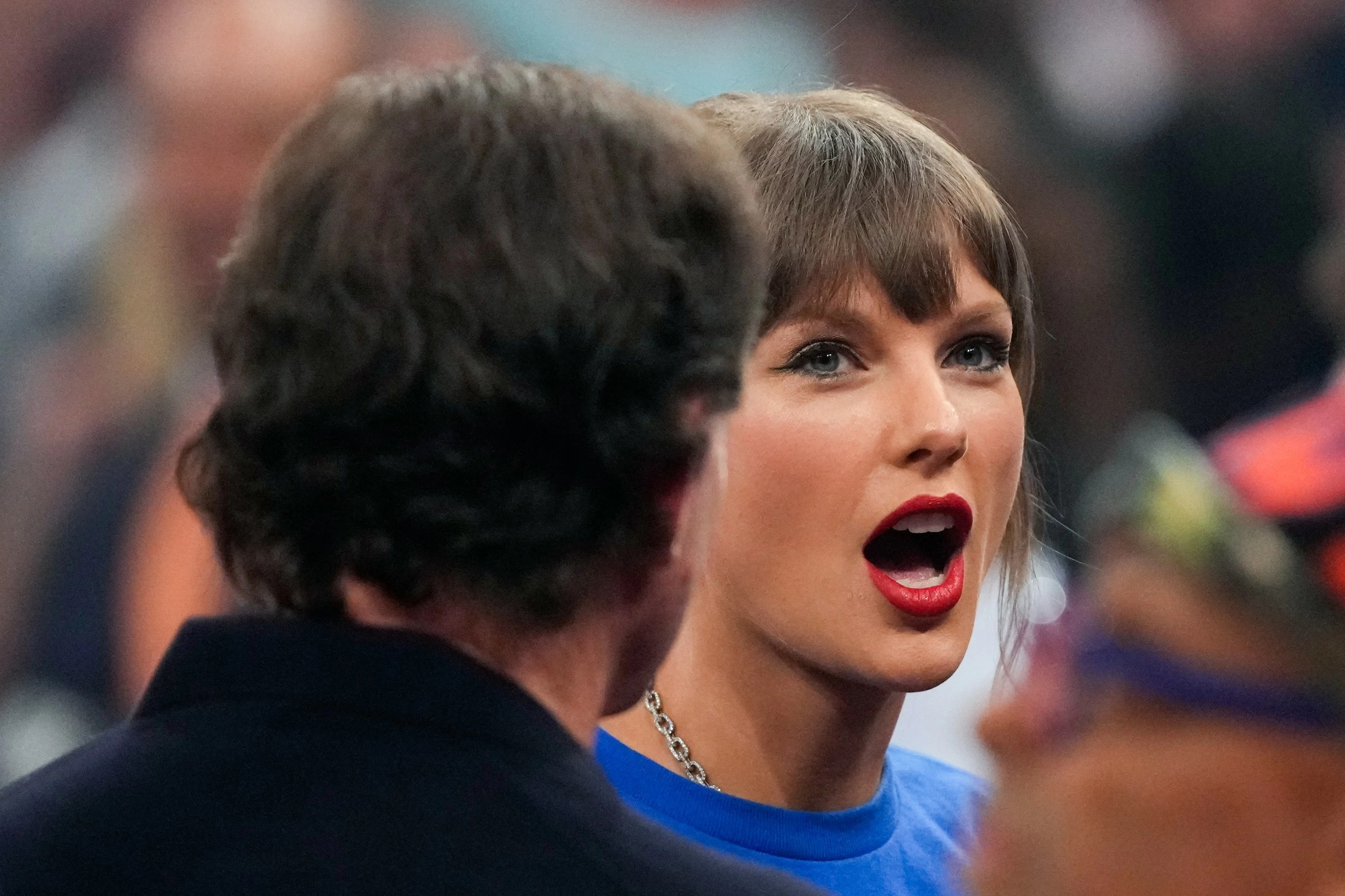 Taylor Swift attends NBA Finals